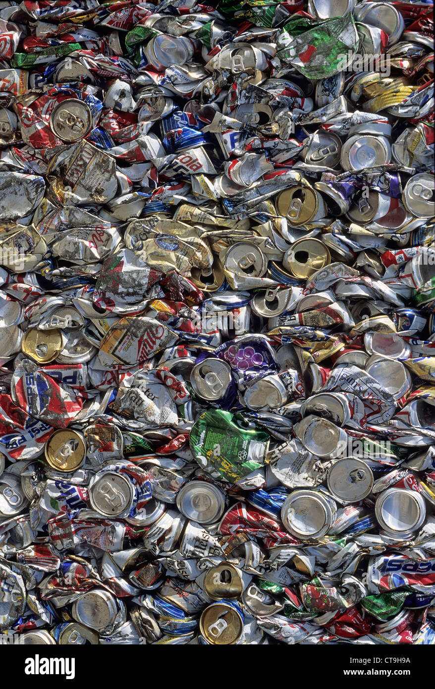 Crushed aluminum beverage cans Stock Photo - Alamy