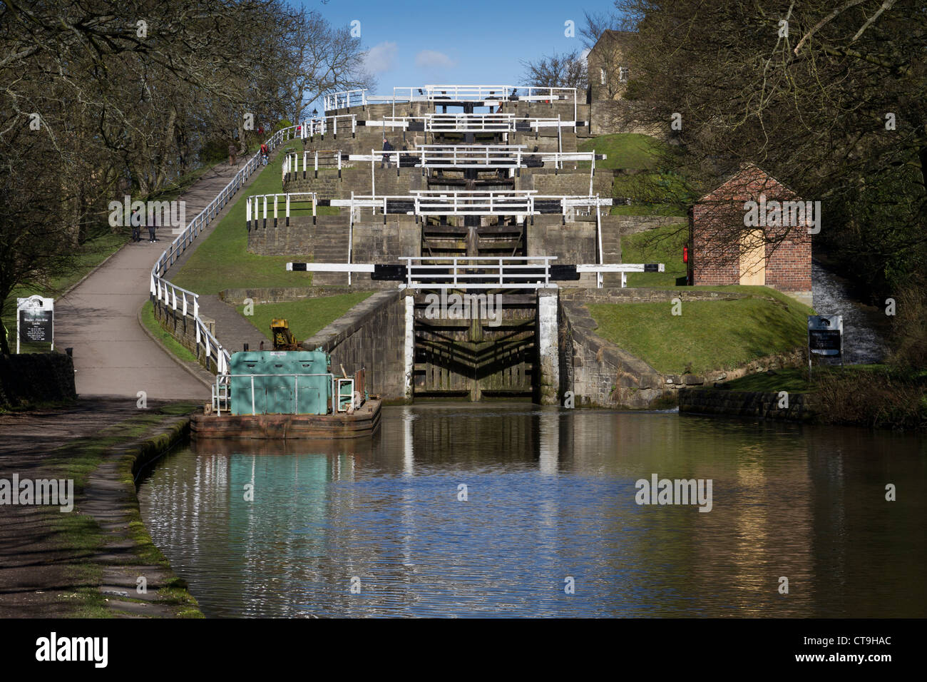 Five rise lock hi-res stock photography and images - Alamy