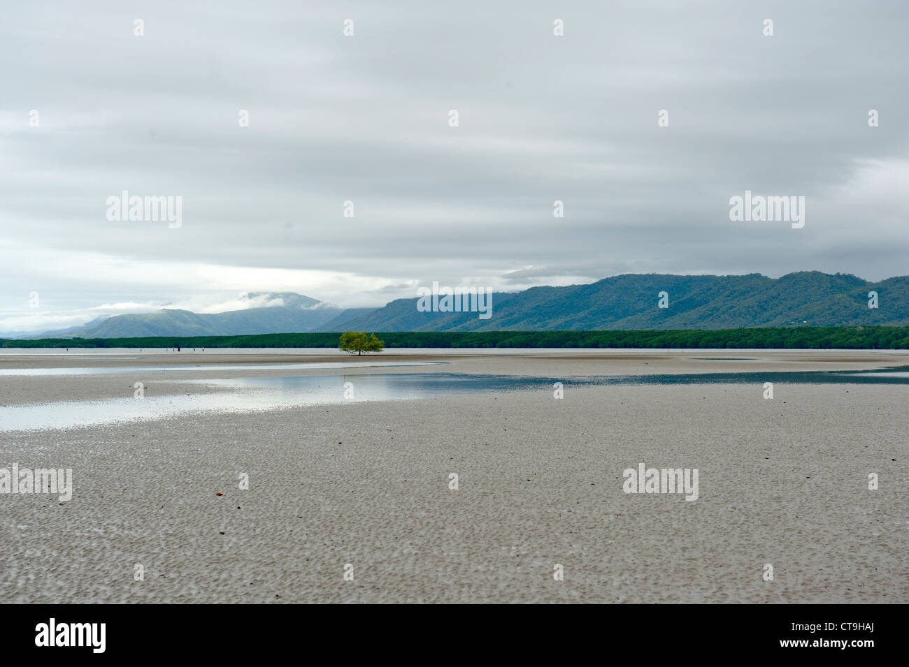 Cooya beach australia hi-res stock photography and images - Alamy