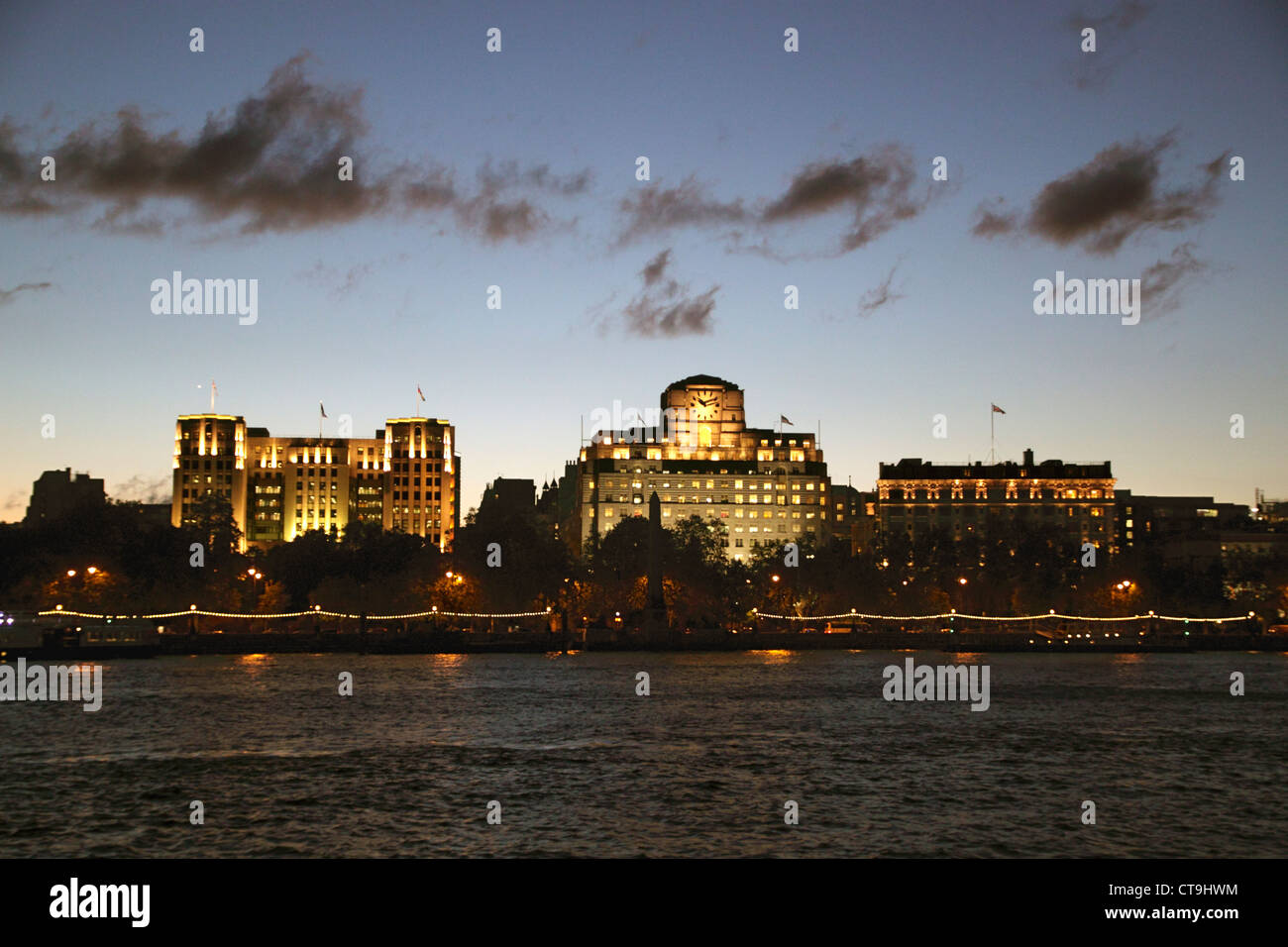 Shell mex building High Resolution Stock Photography and Images - Alamy