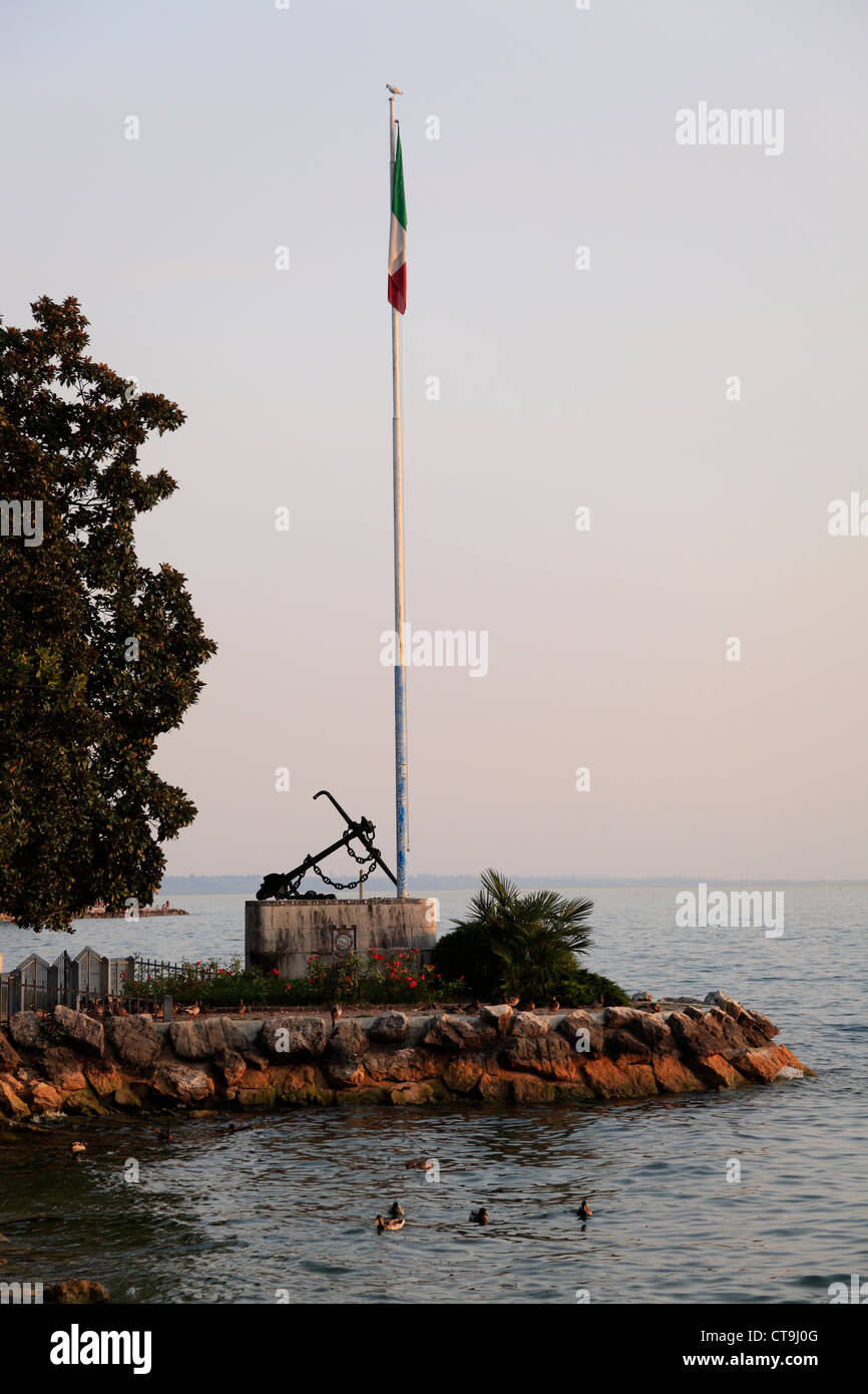 Garda flag hi-res stock photography and images - Alamy