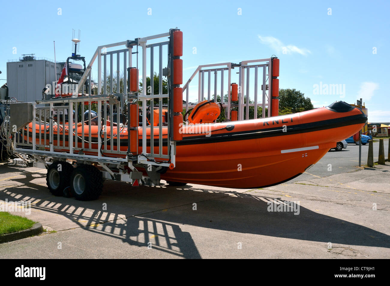 Inshore lifeboat hi-res stock photography and images - Alamy