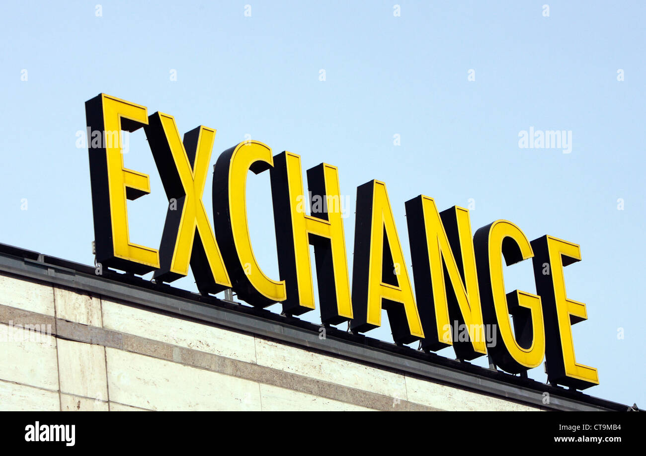 Neon-EXCHANGE-at a bureau de change Stock Photo - Alamy