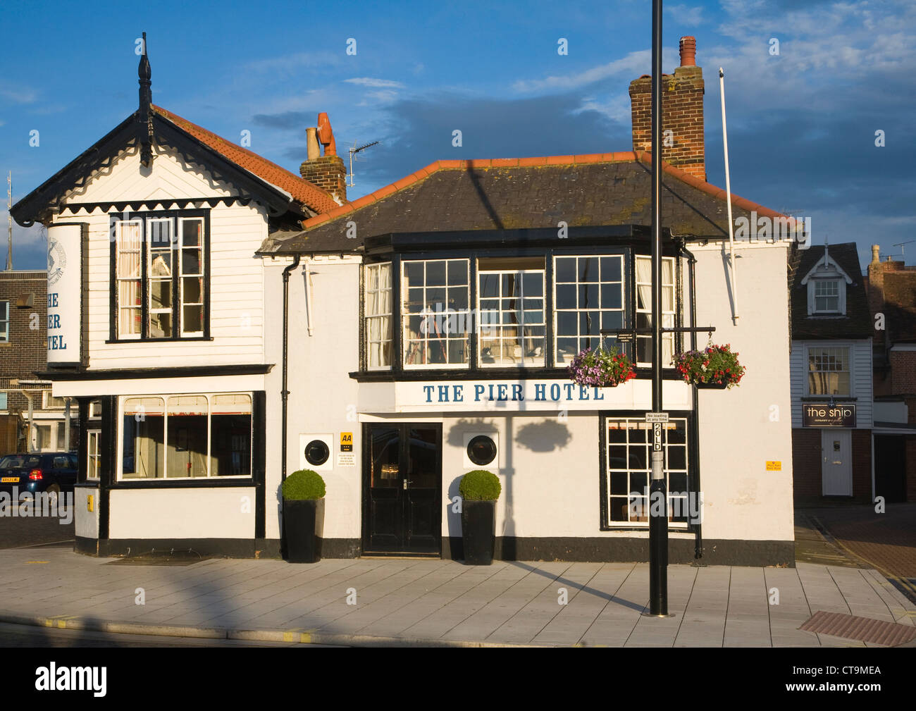 The pier hotel harwich hi-res stock photography and images - Alamy
