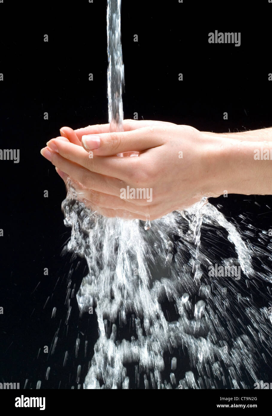 Hands to catch water Stock Photo - Alamy