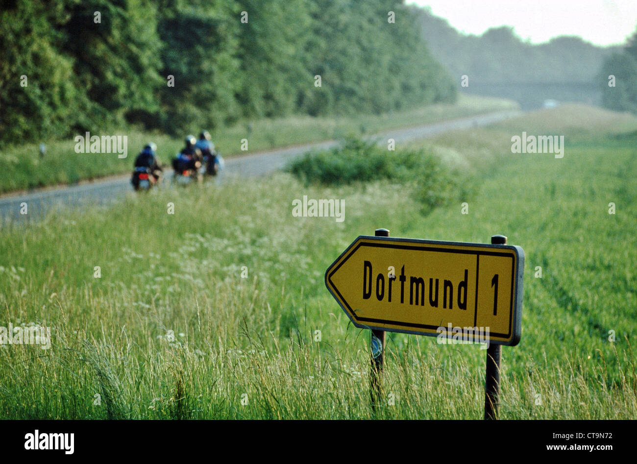 A sign indicating the direction to the B1-DORTMUND Stock Photo - Alamy