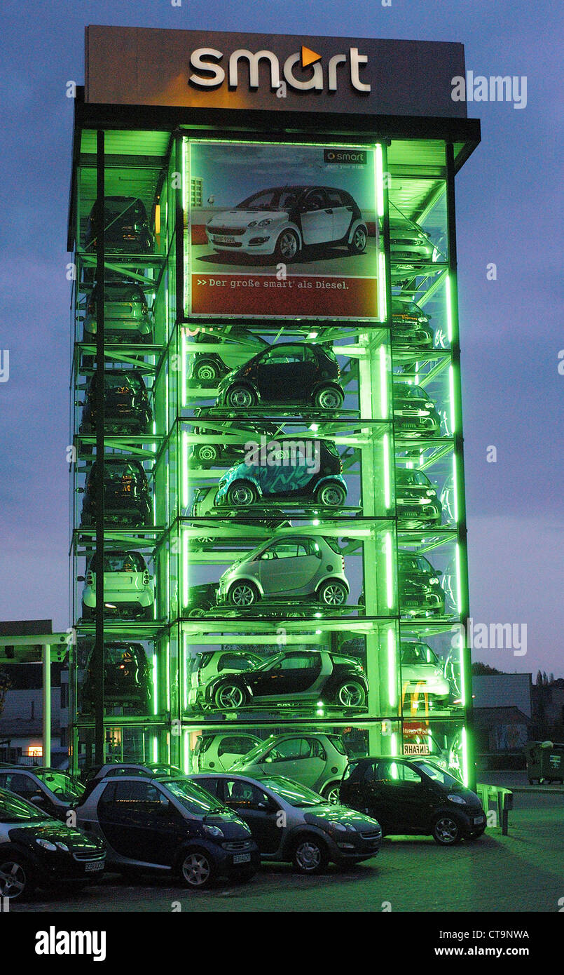 Smart Tower in Duesseldorf Stock Photo - Alamy