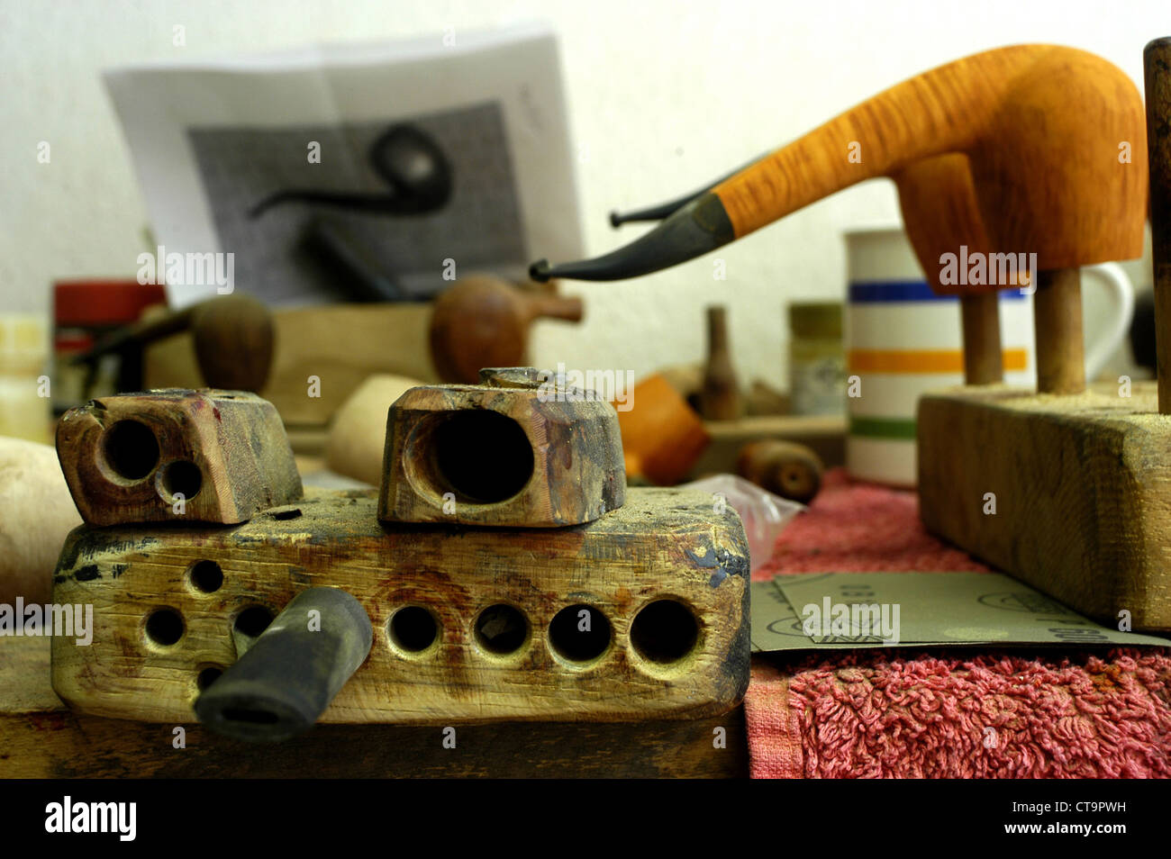 In the workshop of Karl Bremer pipemaker Joura Stock Photo - Alamy