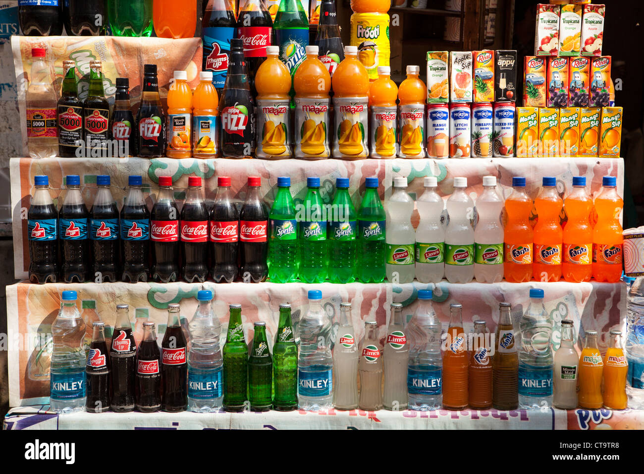 Drinks shop in Varanasi, Uttar Pradesh, India Stock Photo - Alamy