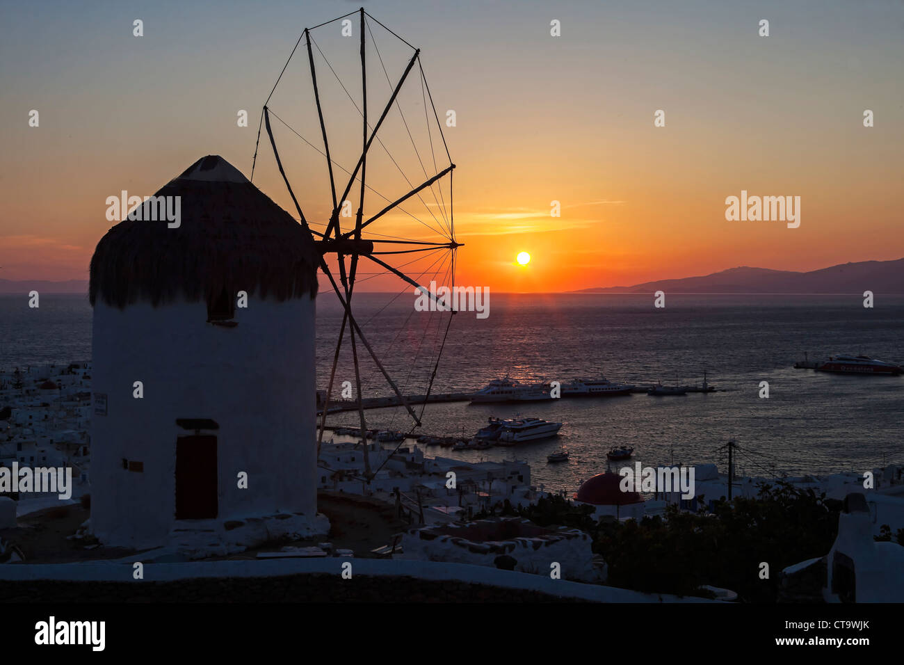 Ano Myli, upper mill hill, Mykonos, Greece Stock Photo - Alamy