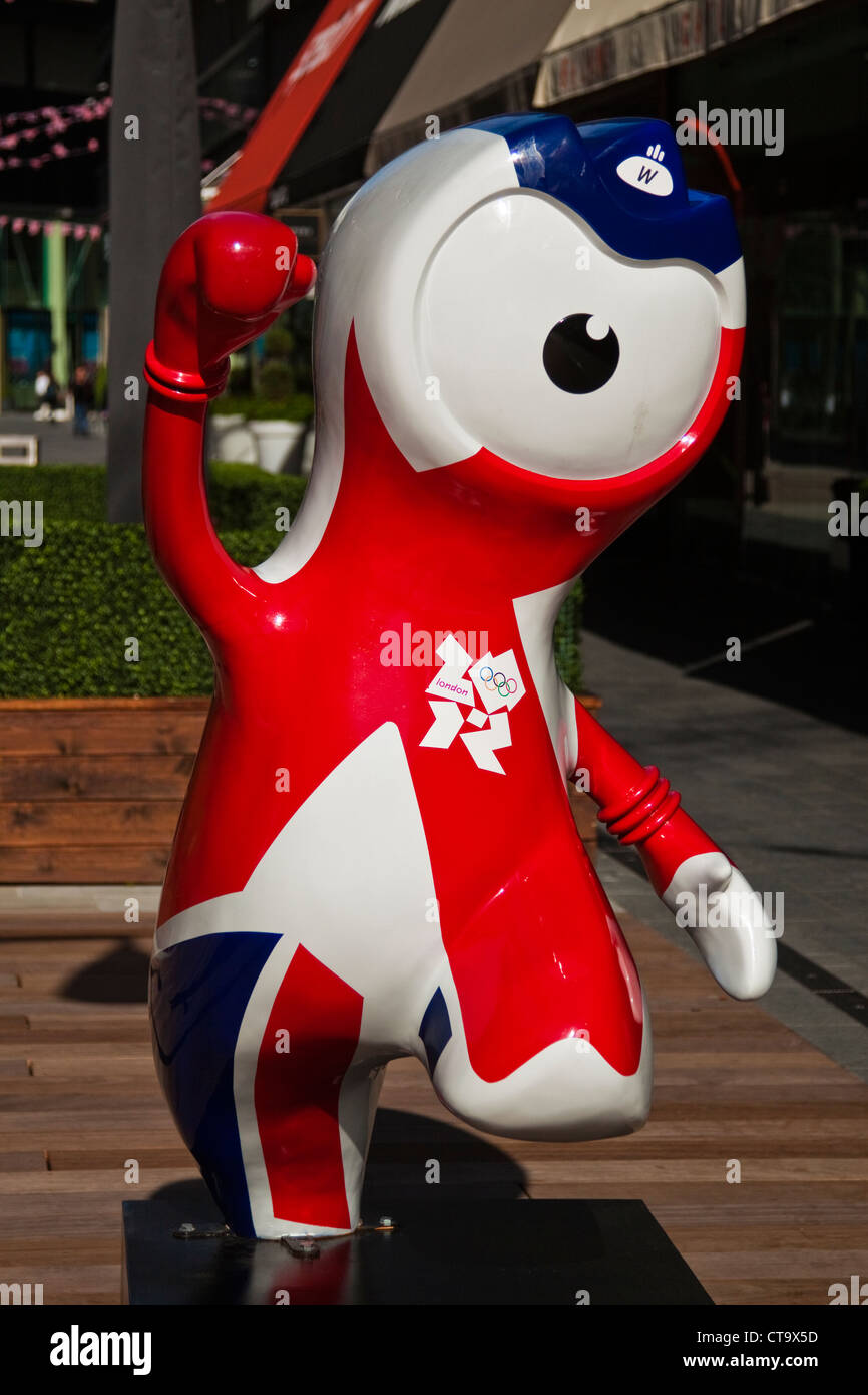 London 2012 olympic mascot hi-res stock photography and images - Alamy
