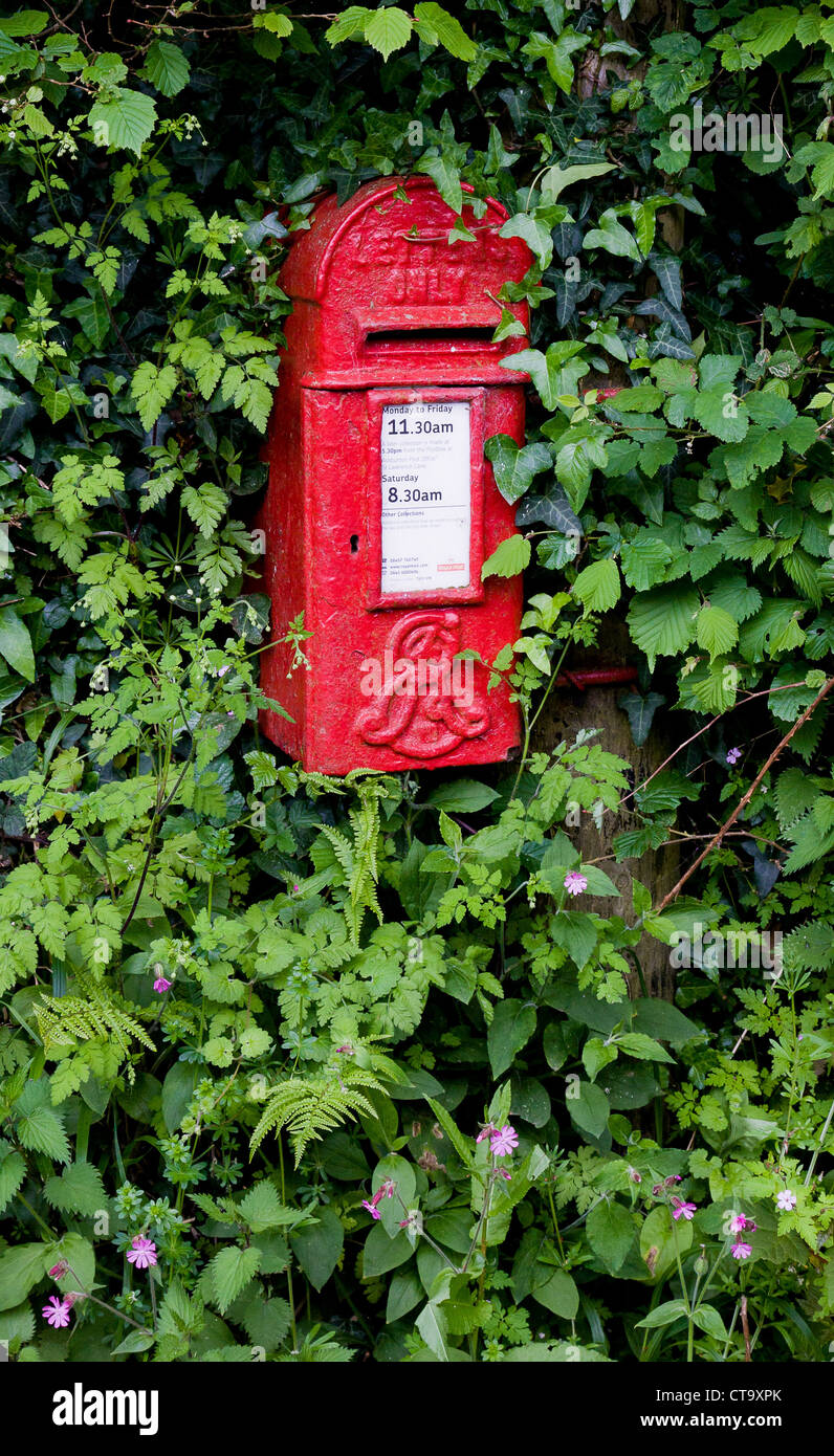 Edwardian post box for letters only with King Edward VII symbol in a ...