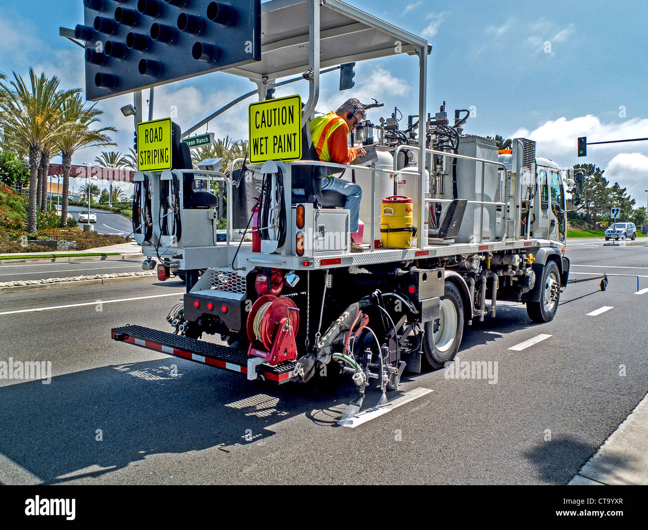 Line striping hi-res stock photography and images - Alamy