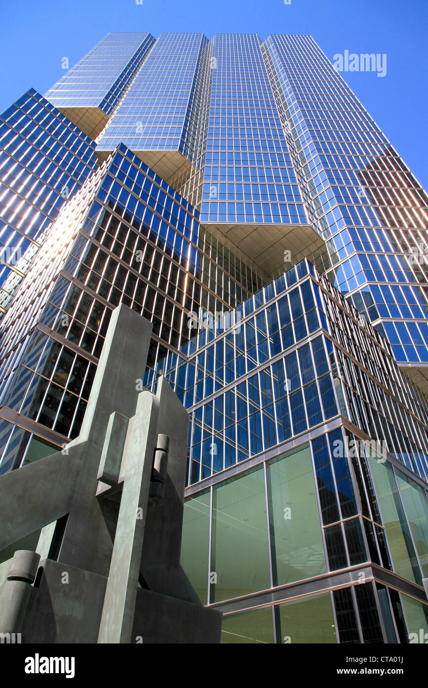 A view of the modern office buildings in Downtown Toronto Stock Photo ...