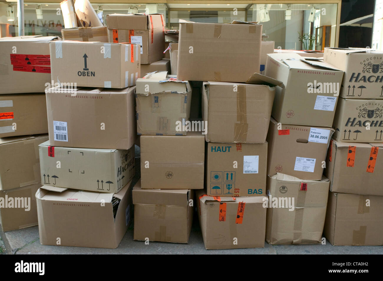 Hamburg, cardboard stack Stock Photo - Alamy