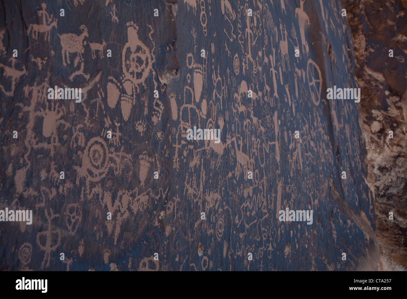 Ancient native American (Indian) petroglyph / hieroglyph / pictographs ...