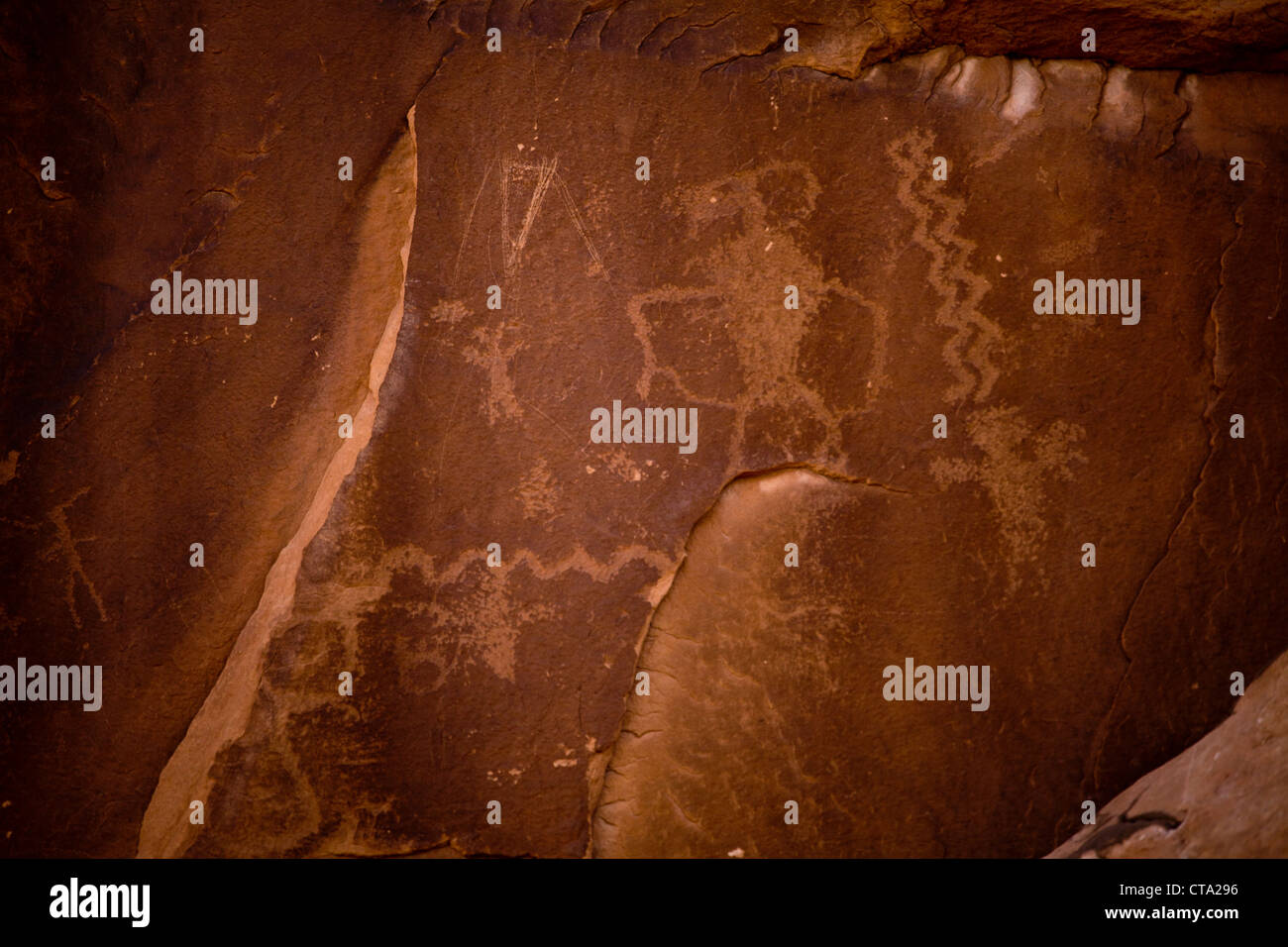 Ancient native American (Indian) petroglyph / hieroglyph / pictographs ...