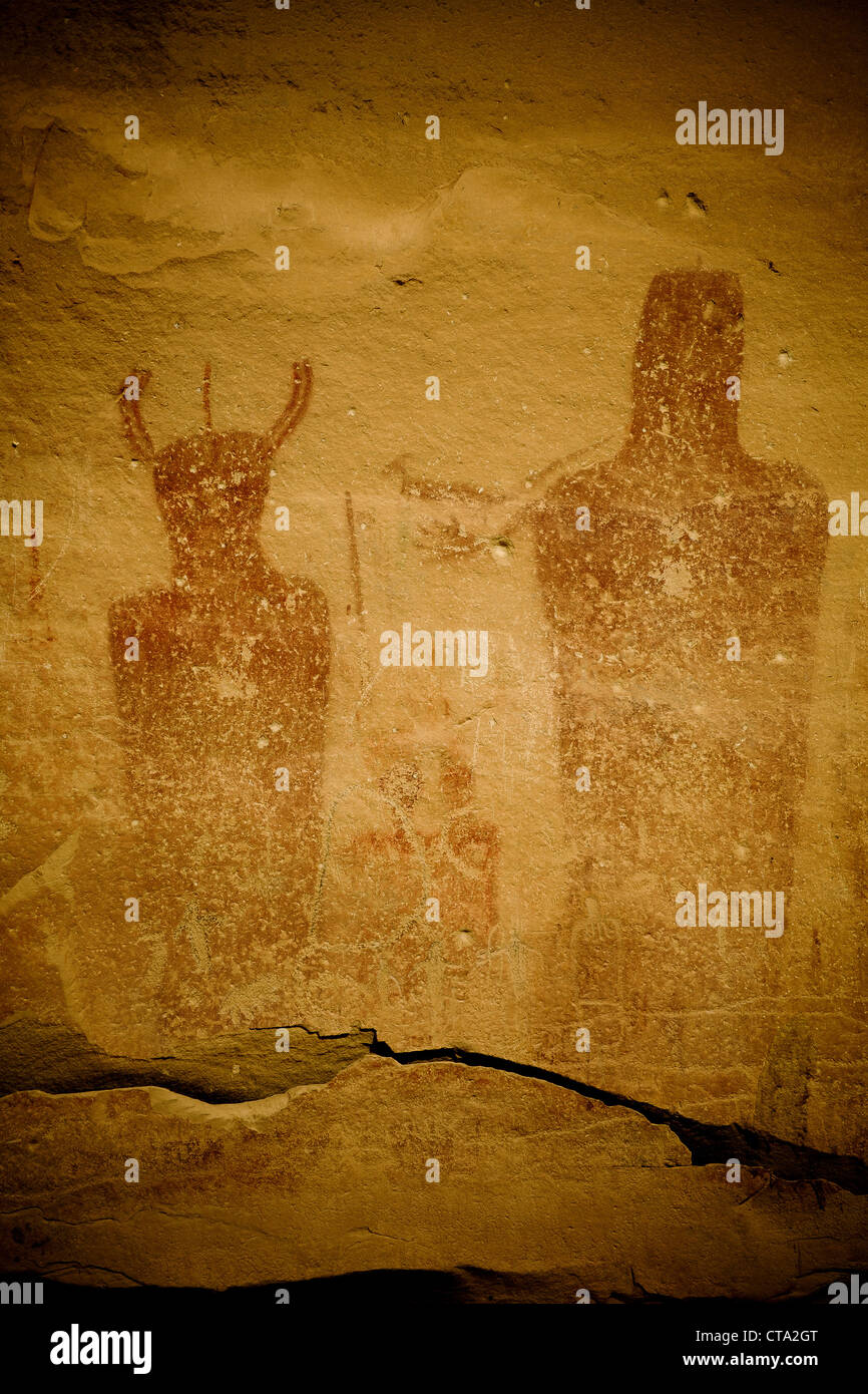 Ancient native American (Indian) petroglyph / hieroglyph / pictographs ...