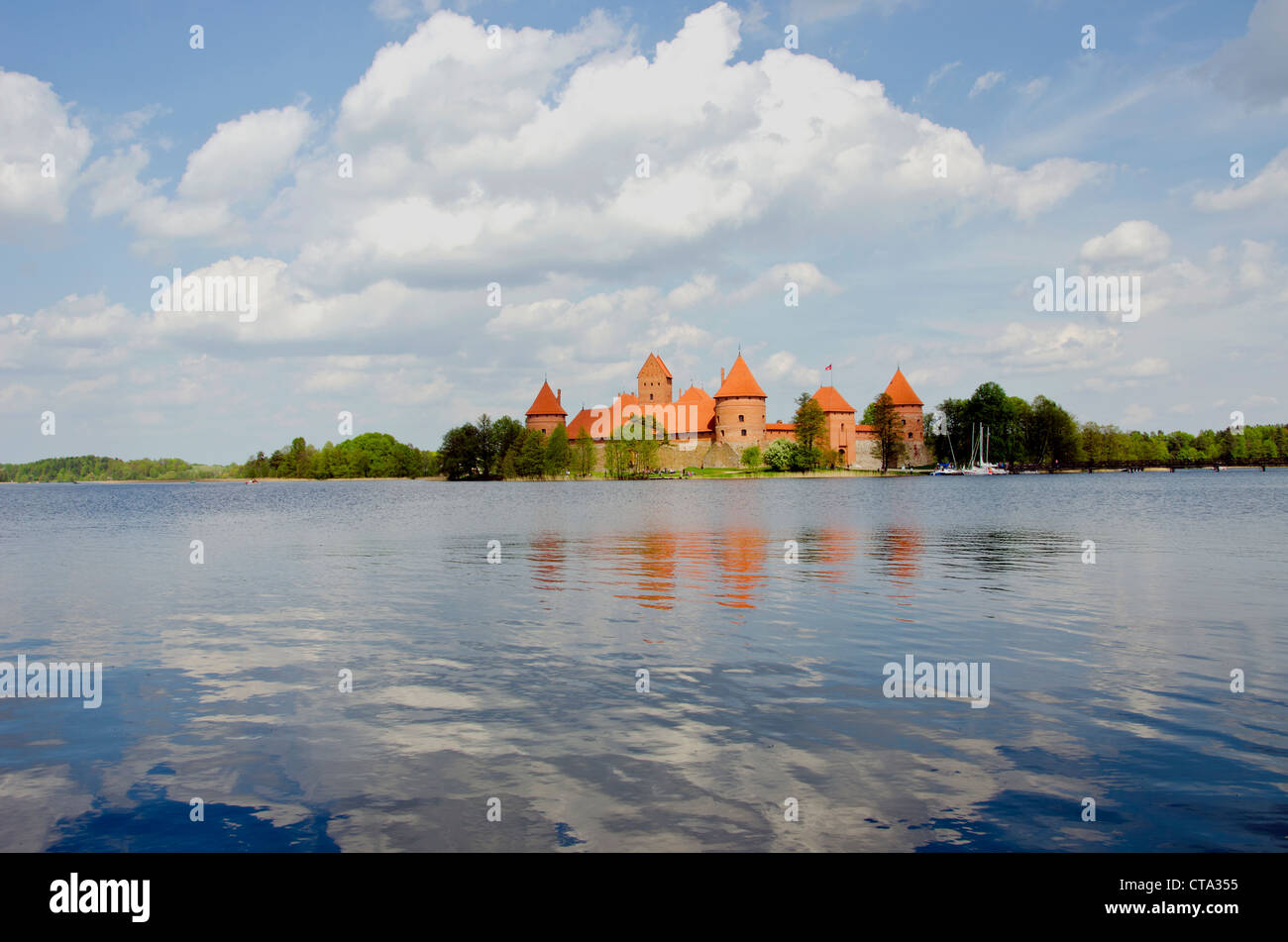 lithuanian medieval kings castle trakai Stock Photo - Alamy