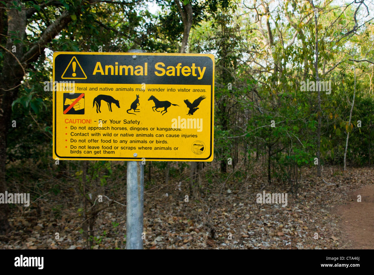 National forest sign under hi-res stock photography and images - Alamy