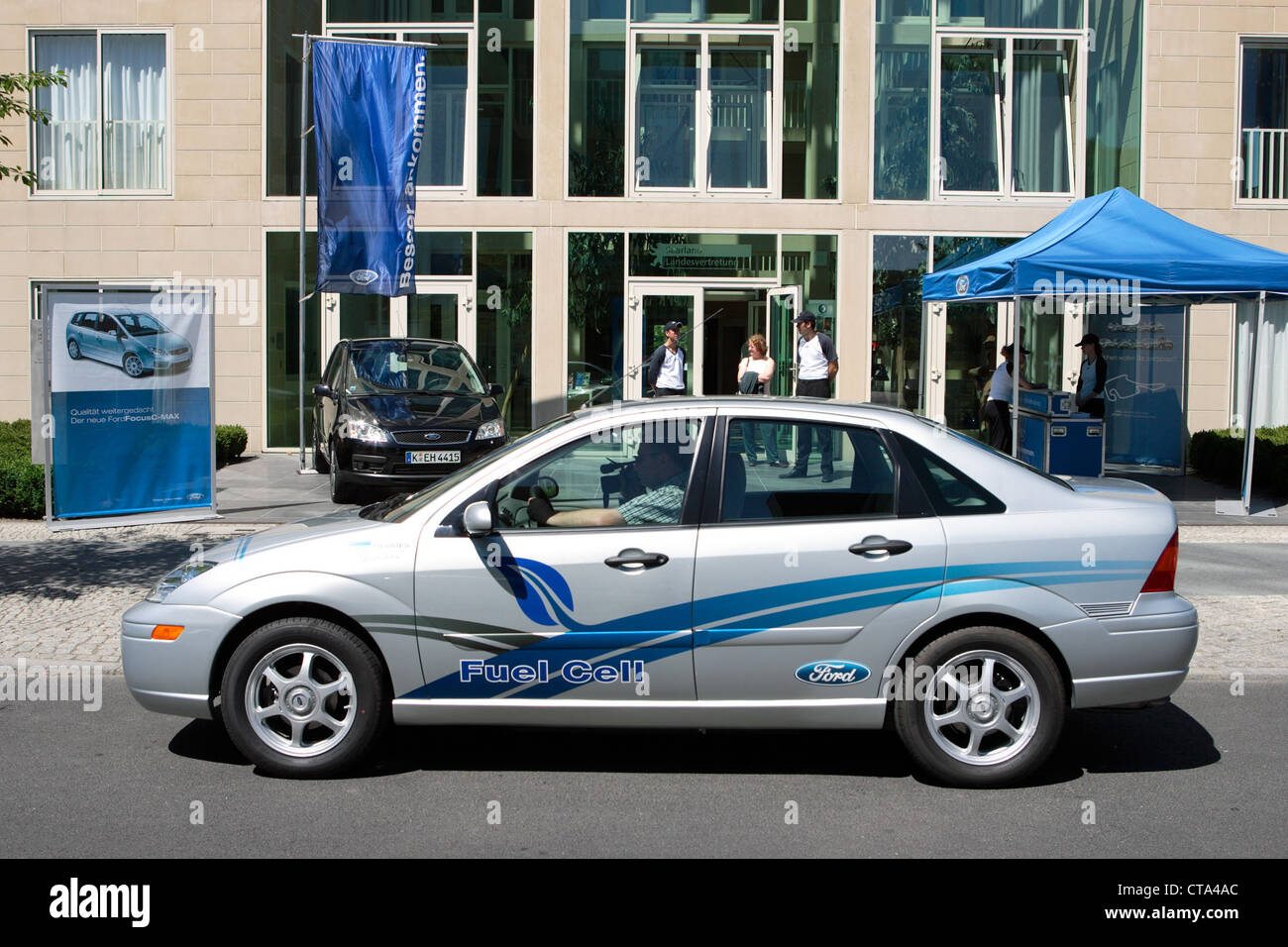 Ford fuel cell hi-res stock photography and images - Alamy