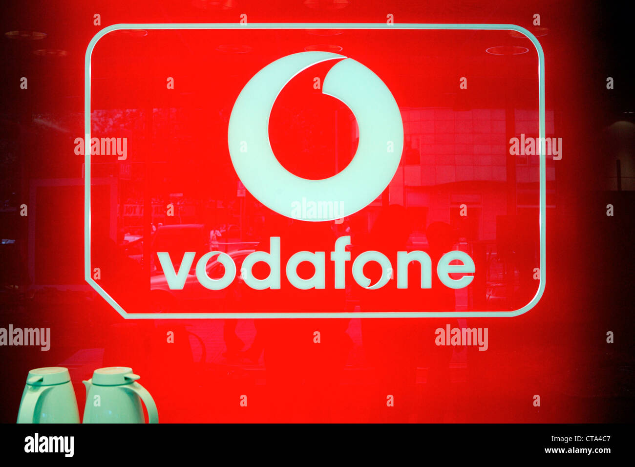 Logo vodafone hi-res stock photography and images - Alamy