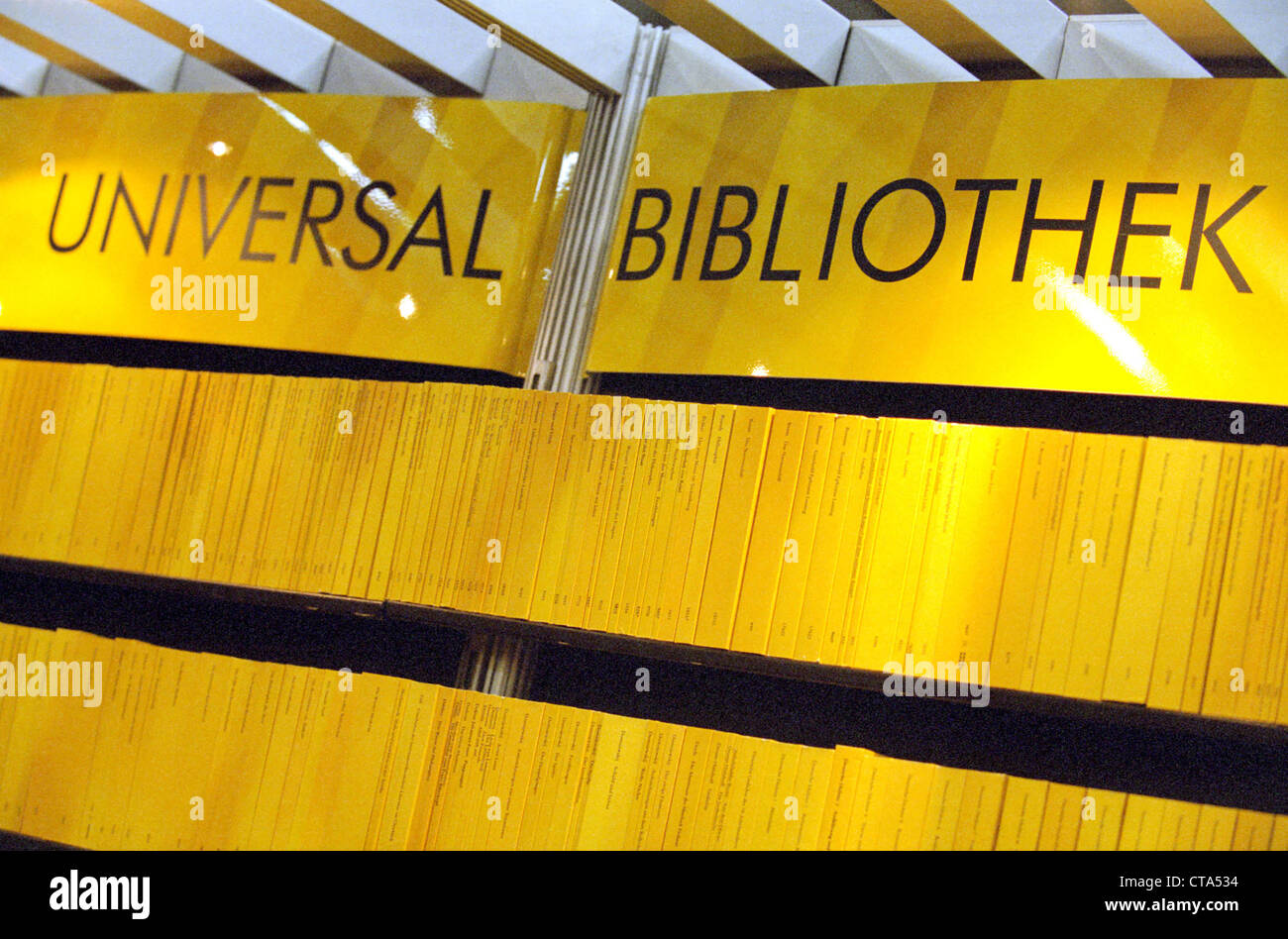 Circulation figures horizontal hi-res stock photography and images - Alamy