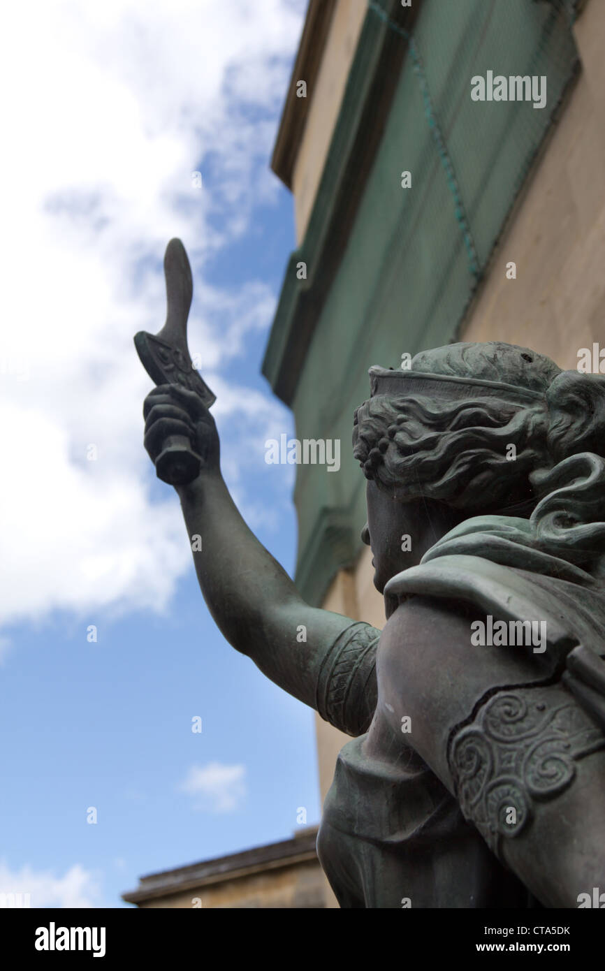 Boadicea statue celtic sword hi-res stock photography and images - Alamy