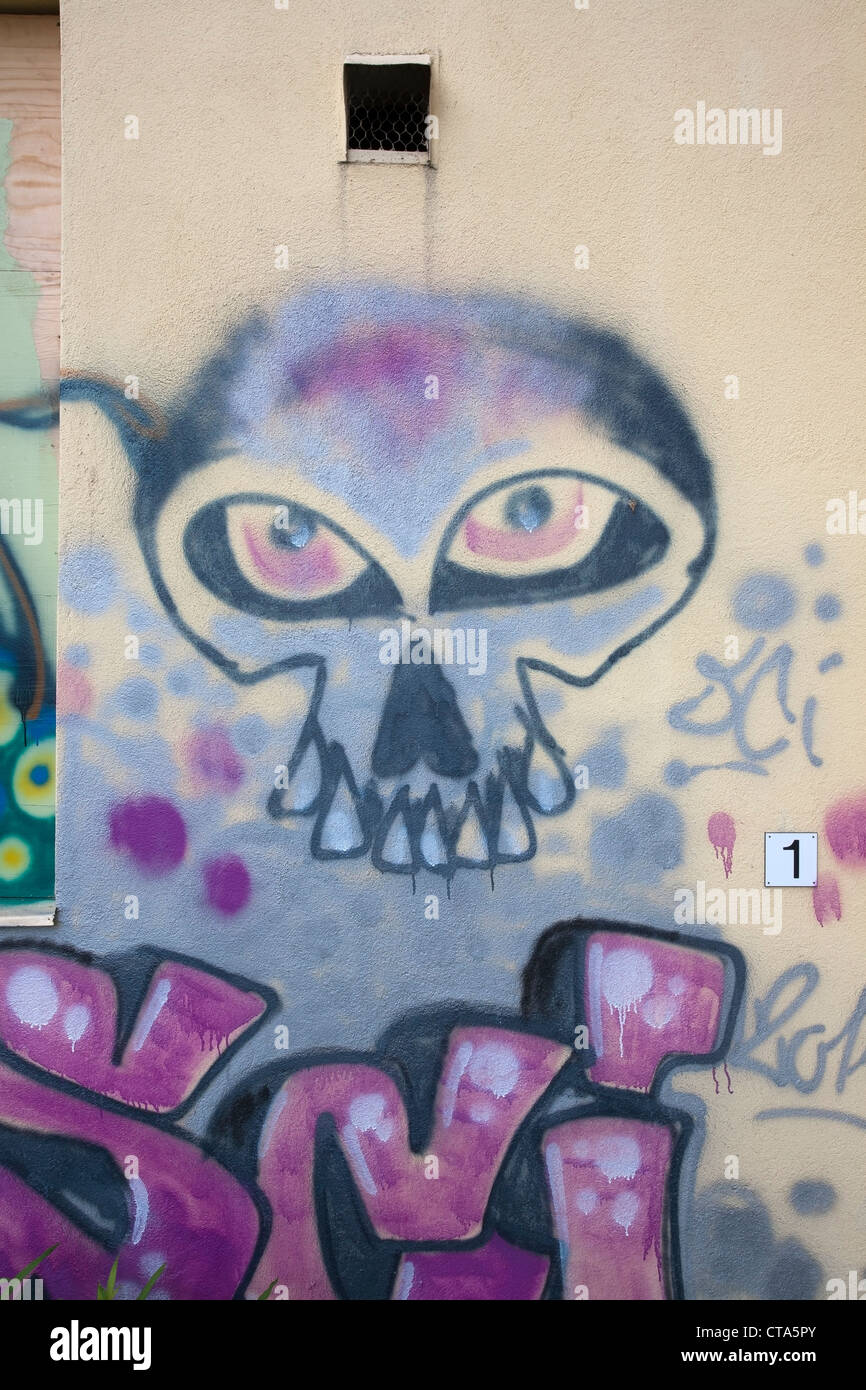 Scary graffiti hi-res stock photography and images - Alamy