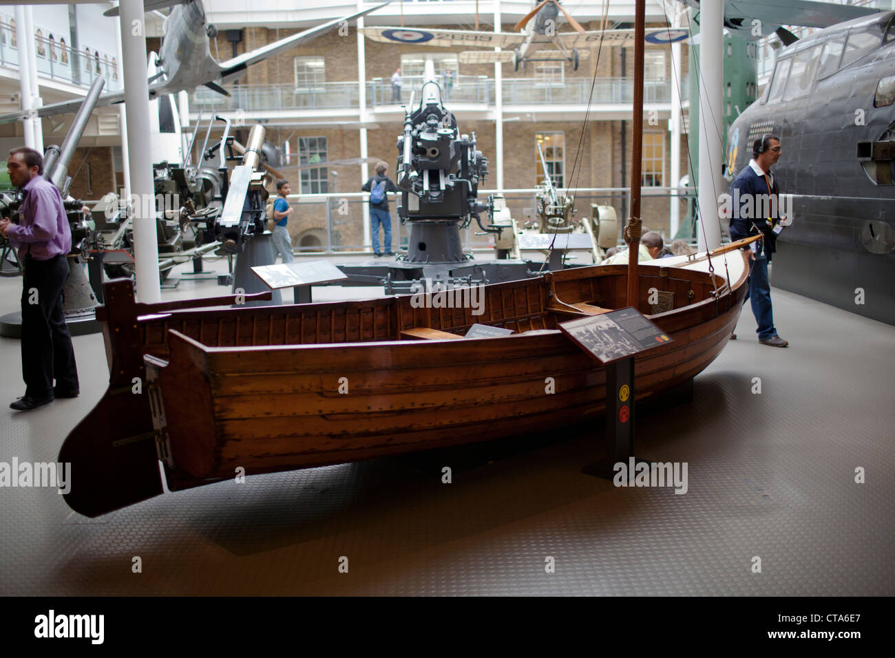 Viewers walk through the first floor of World War 1 and ll exhibits at ...