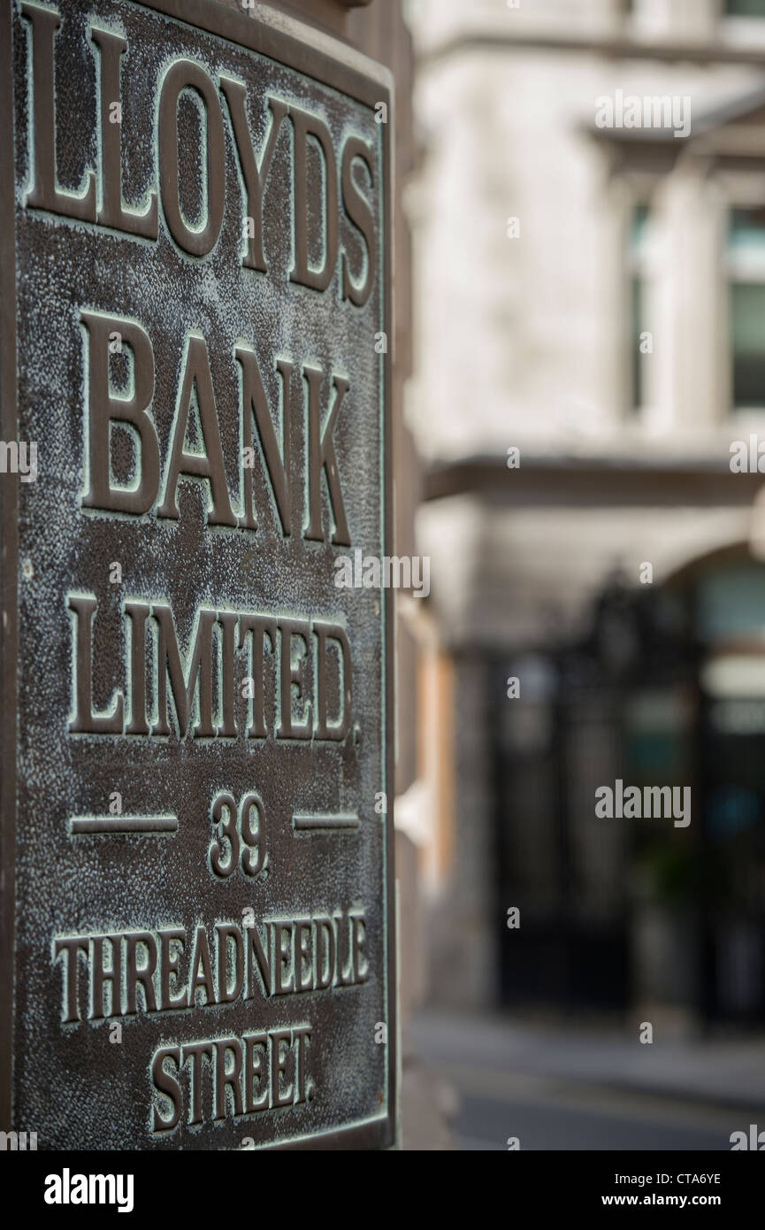 Lloyds Bank sign. 39 Threadneedle street. London Stock Photo - Alamy