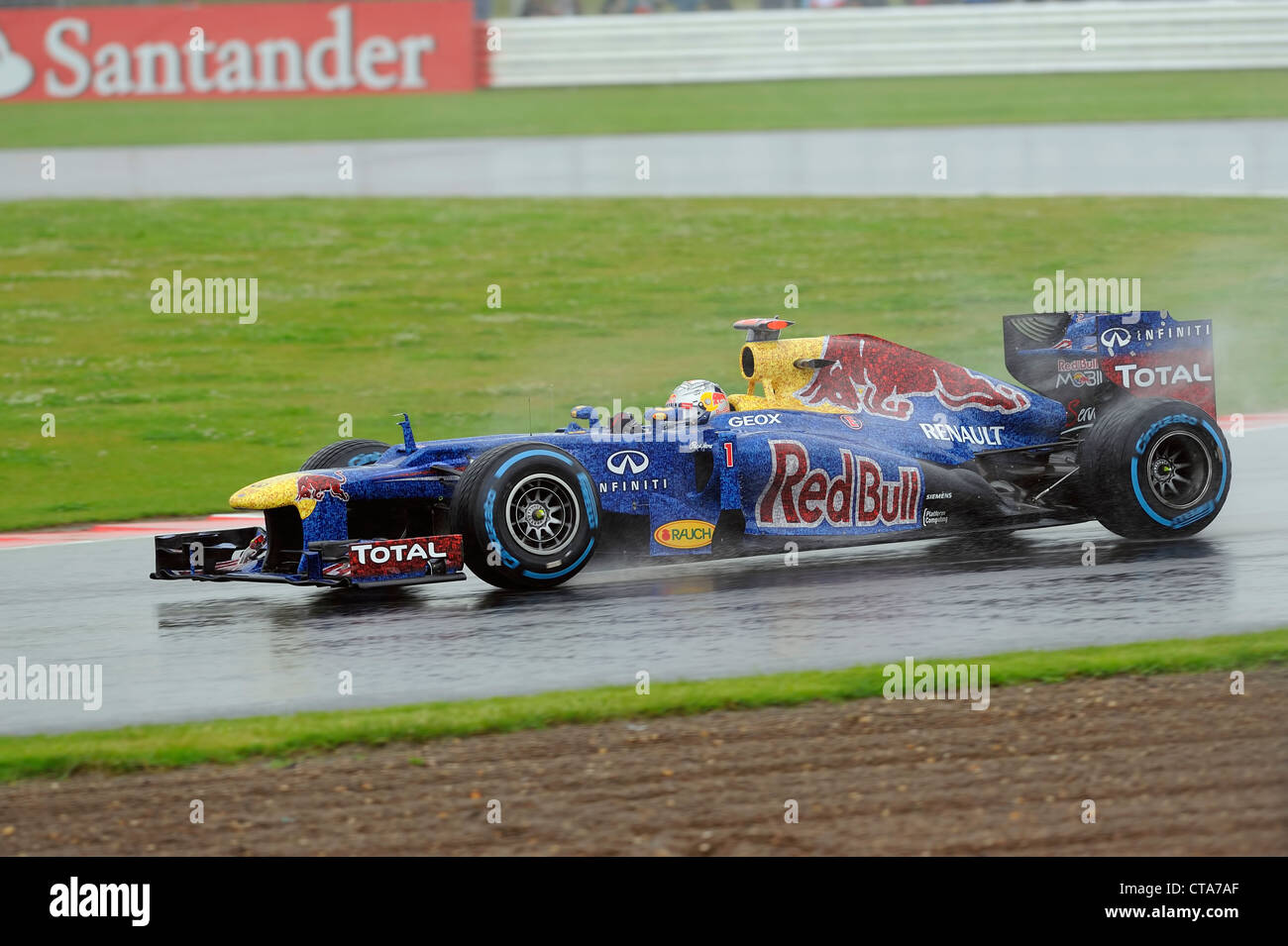 Red bull racing sebastian vettel hi-res stock photography and images ...