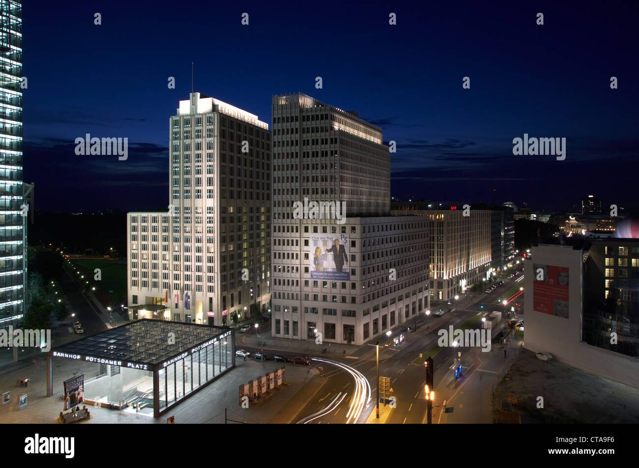 Berlin - Beisheim Center at Potsdamer Platz night Stock Photo - Alamy