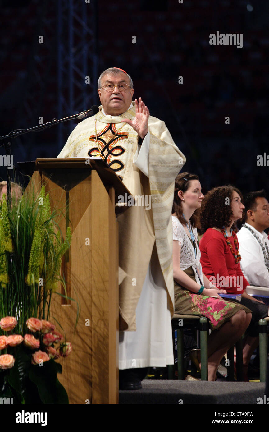 World Youth Day, Eroeffnungsgottesdienst with Cardinal Lehmann Stock ...