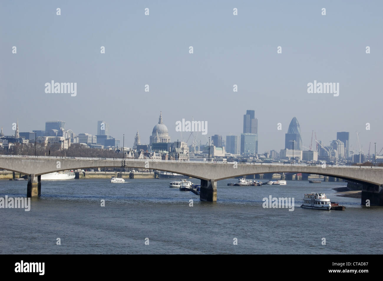 Waterloo Bridge over the Thames and City skyline, London, Enlgand Stock ...