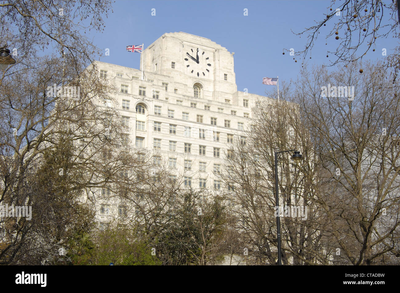 The Shell-Mex building from Victoria Embankment in London, England with ...