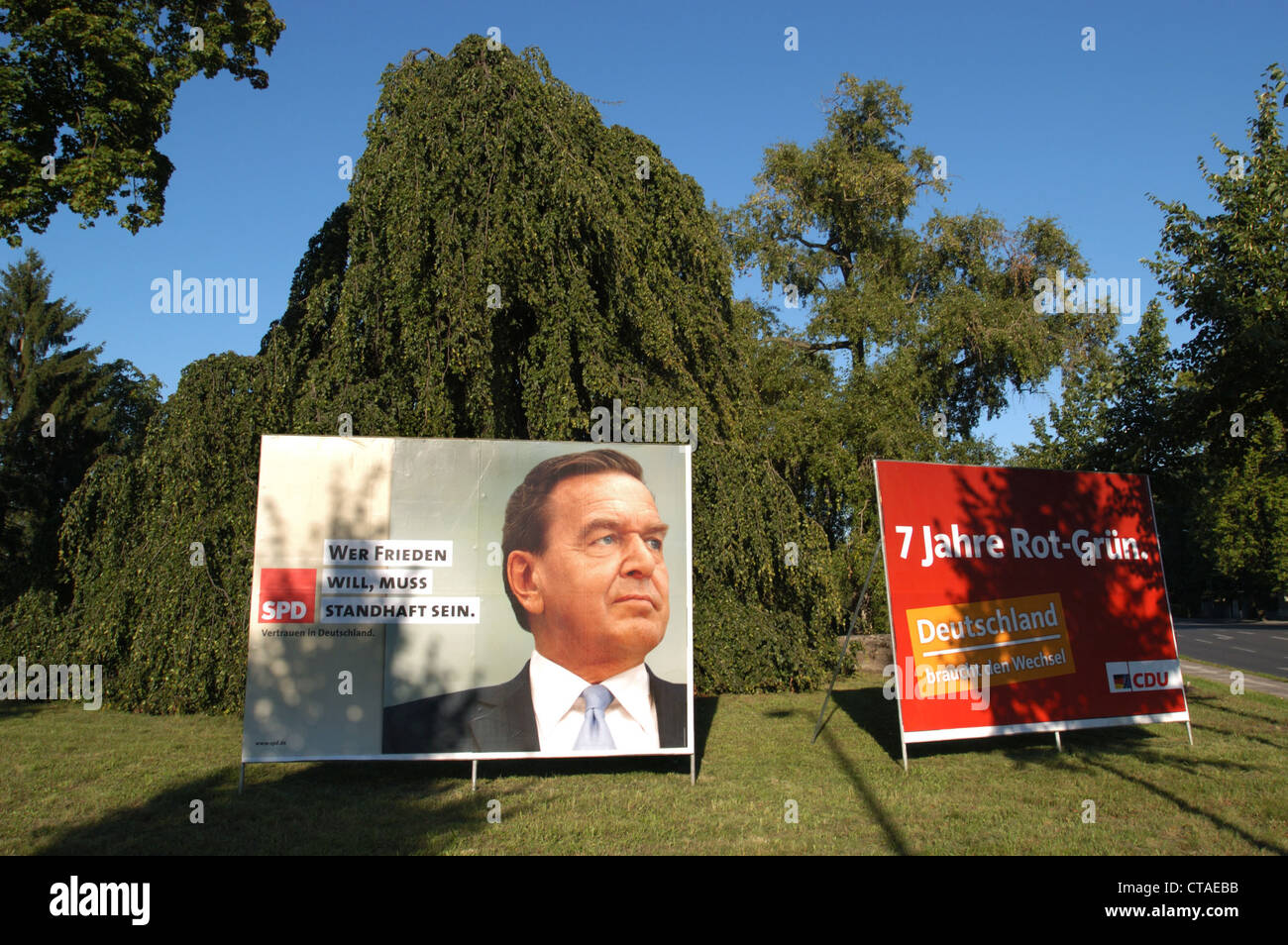 Political campaign poster bush hi-res stock photography and images - Alamy
