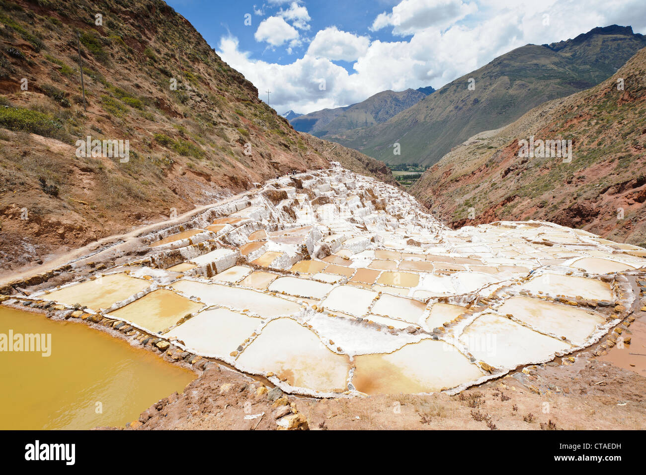 Salt pans built on terraces near Maras, Peru Stock Photo - Alamy