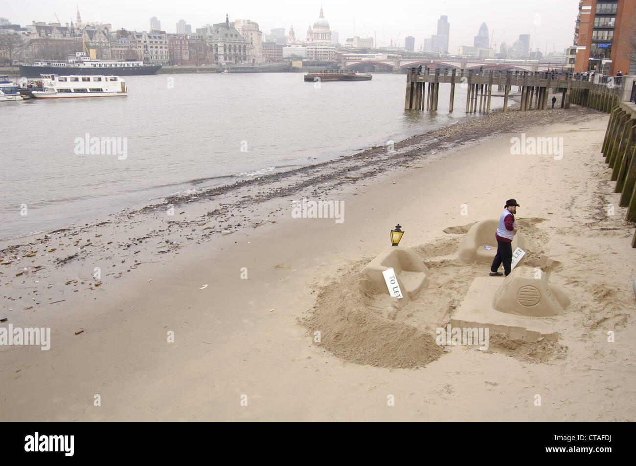 Sand sculpture on the south bank of the Thames in London, England ...