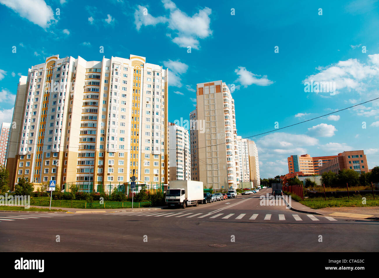 Street view of a block of flats Stock Photo - Alamy