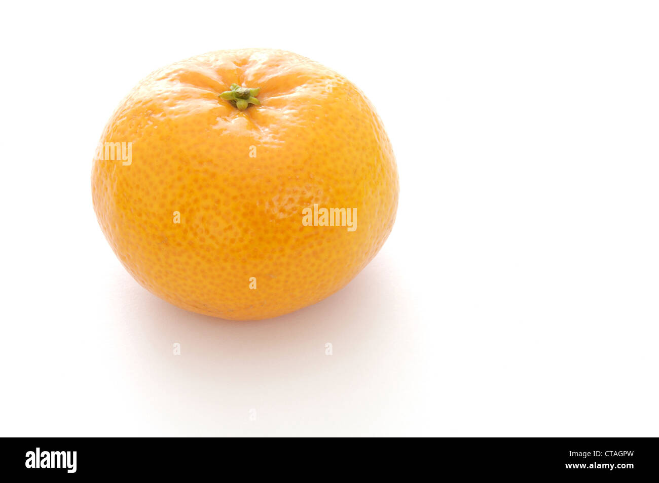 Whole mandarin orange isolated on a white background Stock Photo - Alamy