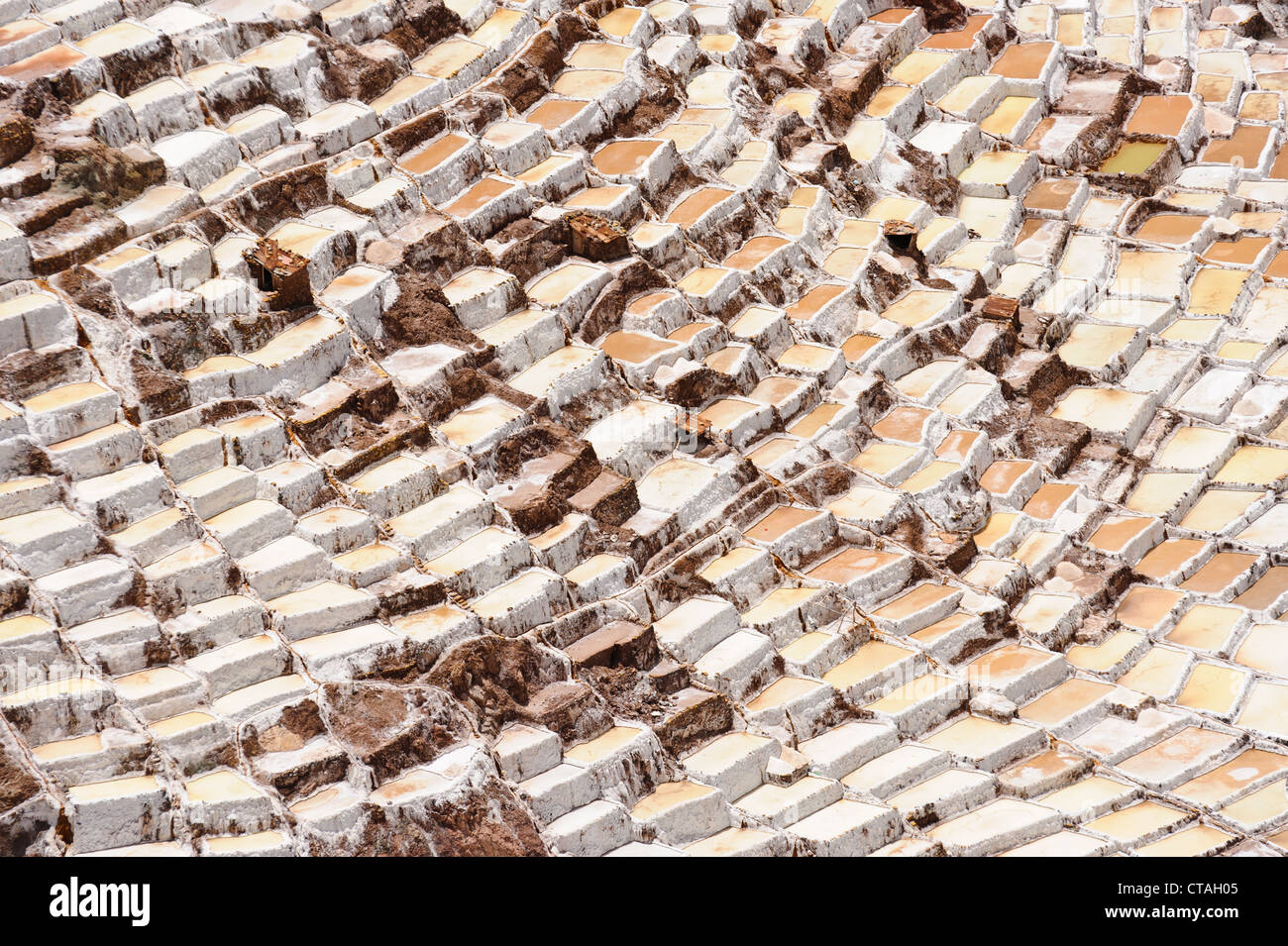 Salt pans built on terraces near Maras, Peru Stock Photo - Alamy
