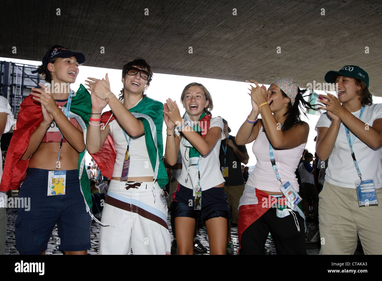 World Youth Day, young Italian pilgrims celebrate Pope Stock Photo - Alamy
