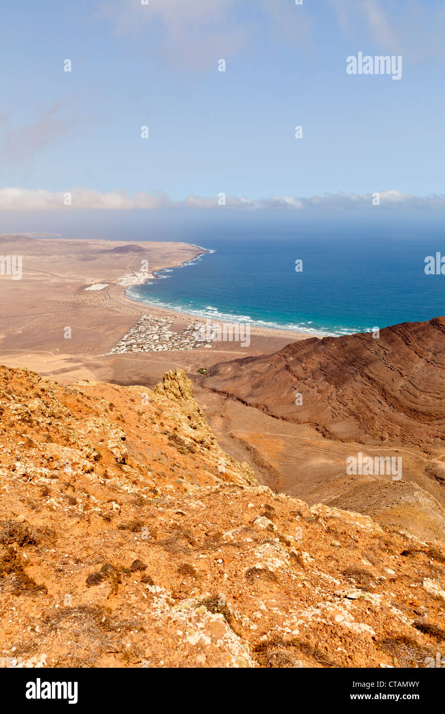 Cliff of famara hi-res stock photography and images - Alamy