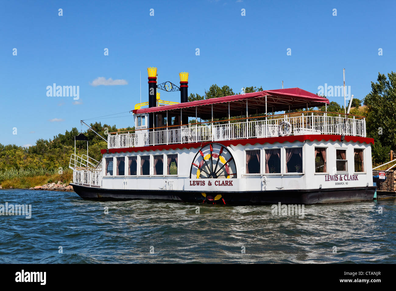 Paddle Steamer Steamboat High Resolution Stock Photography and Images ...