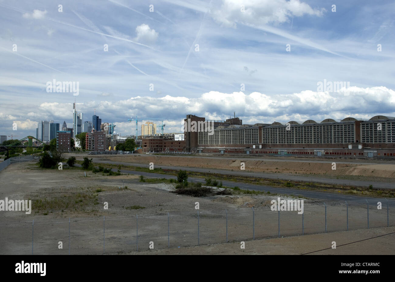 Main construction hi-res stock photography and images - Alamy