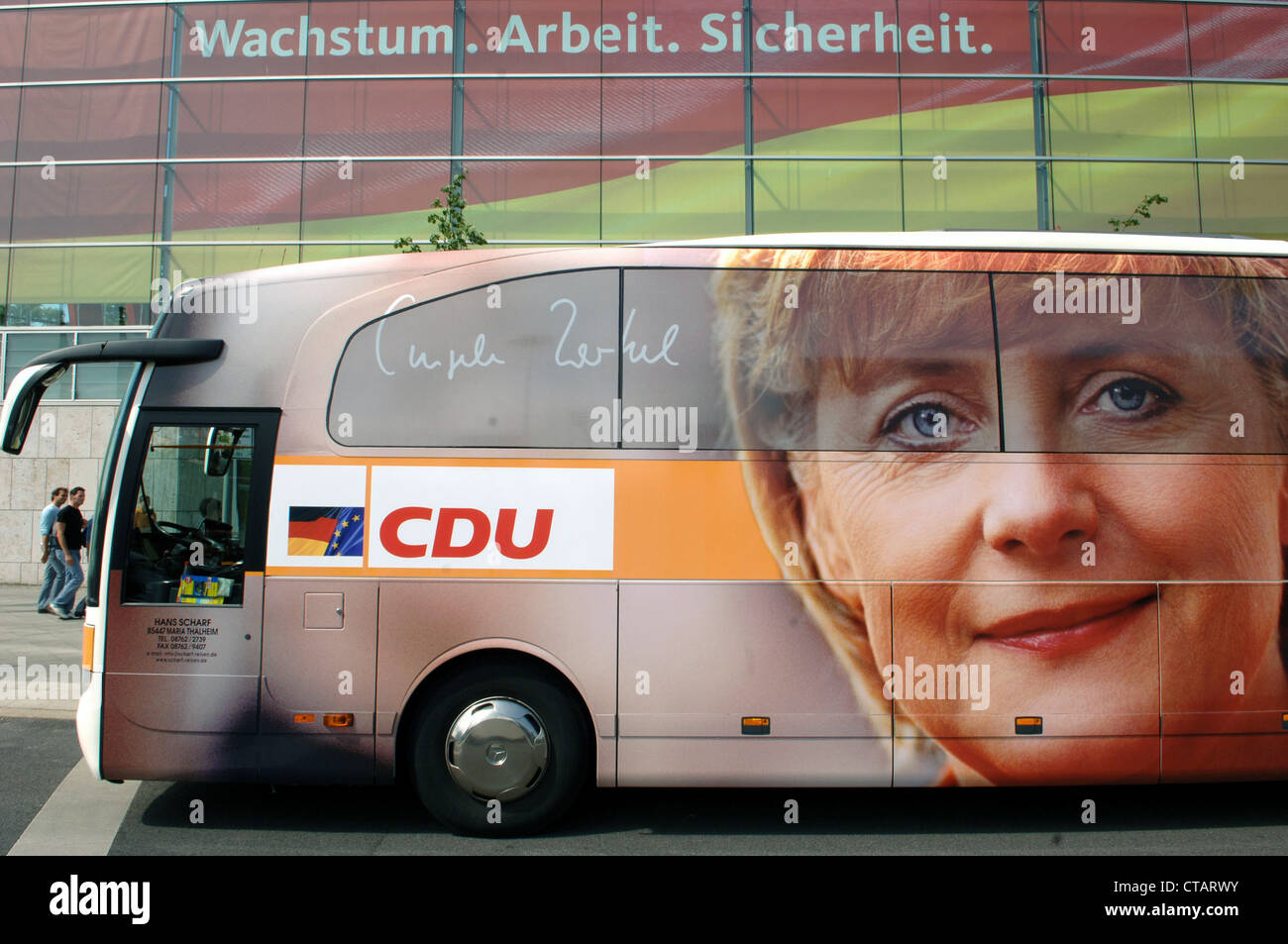 Angela Merkel of the CDU on the campaign bus, Berlin Stock Photo - Alamy