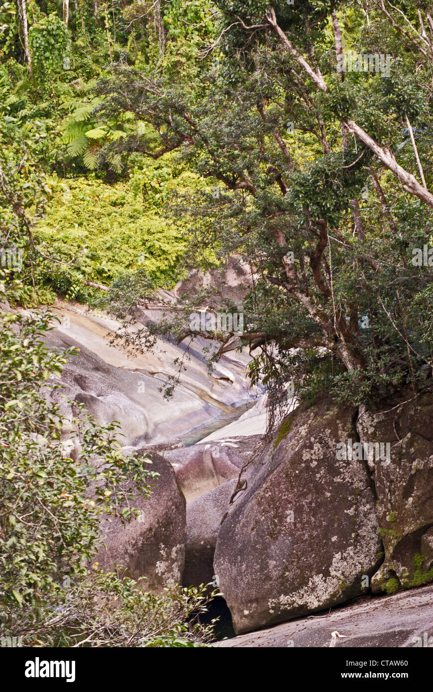 THE BOULDERS SCENIC RESERVE, WOOROONOORAN NATIONAL PARK, QUEENSLAND ...
