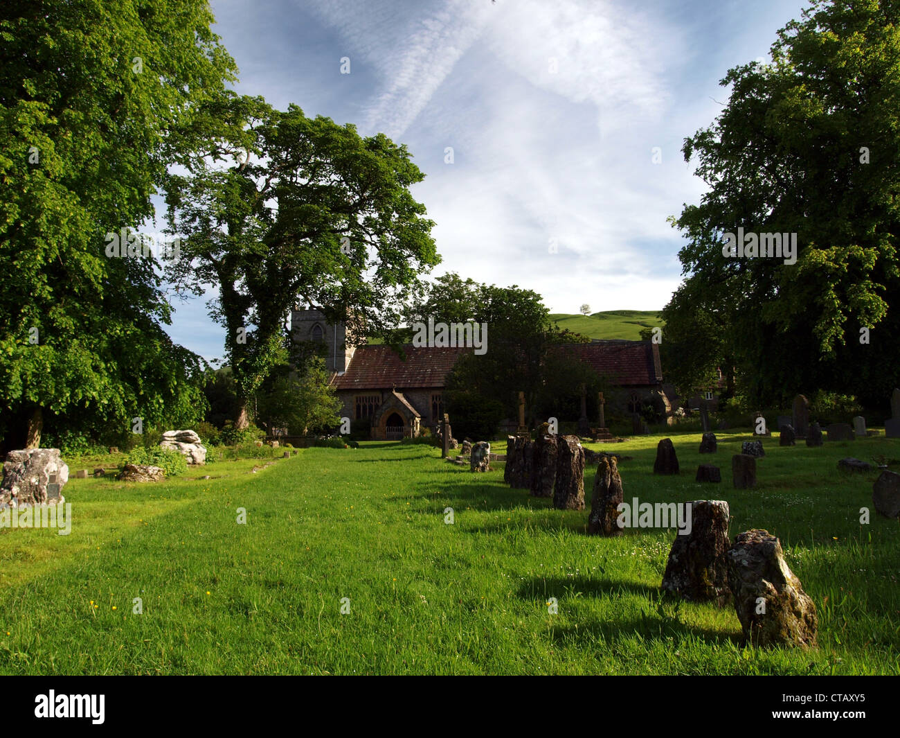 St marys church kettlewell hi-res stock photography and images - Alamy