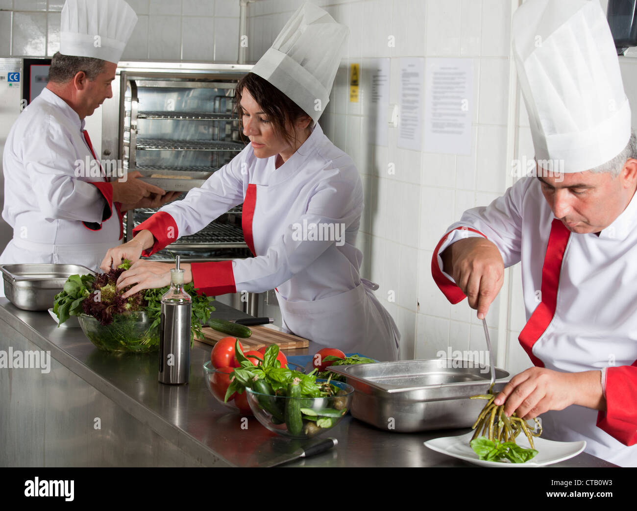 chefs preparing food Stock Photo - Alamy